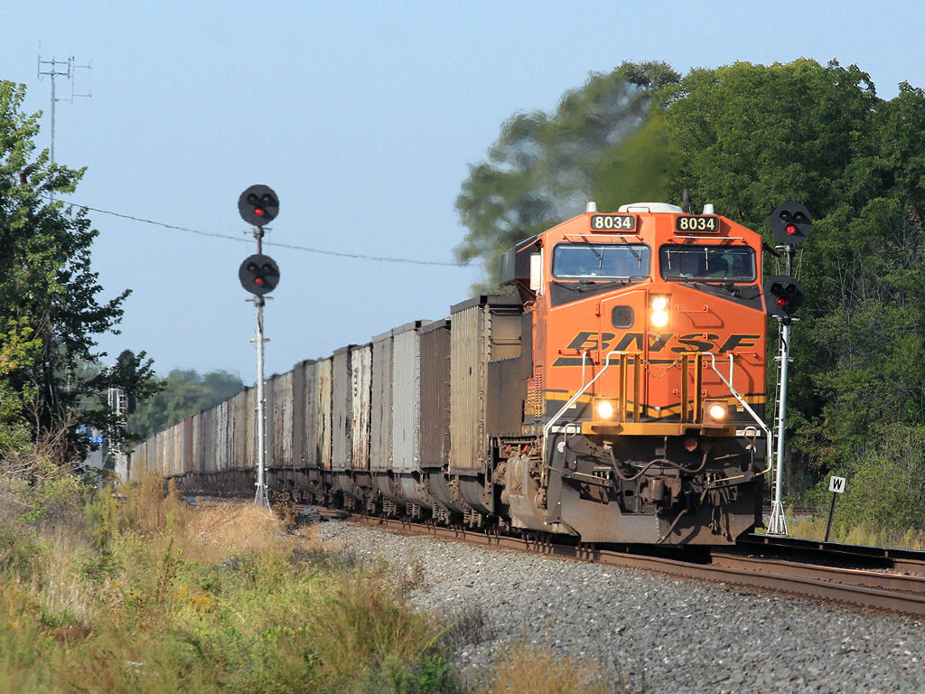 BNSF 8034